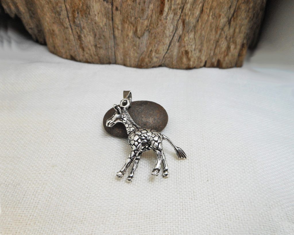 3D Movable Giraffe Charm, Silver Animal Pendant | Sup Silver – Sup Silver